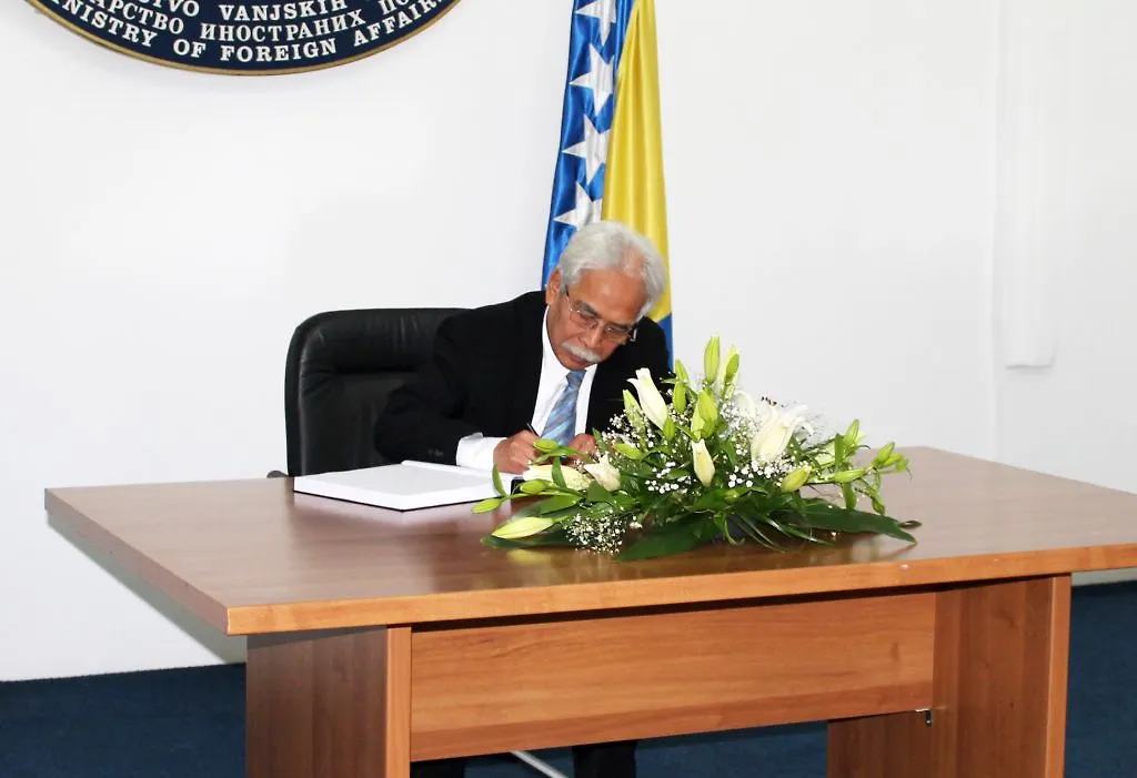Veliki broj građana, predstavnika institucija i organizacija se upisao ...
